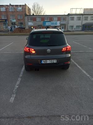 Pelēks Volkswagen Tiguan 2012 Ogre, ar dzinēja tilpumu 2.00 L un nobraukumu 220 tūkst. km par 8950 €, foto 4 vietnē AUTOMOTO.COM.LV