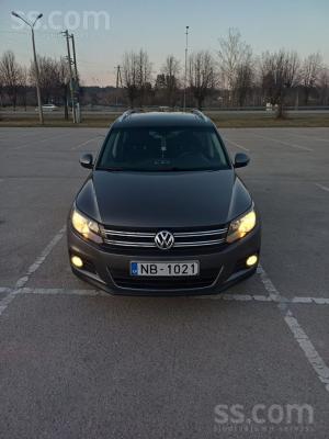 Pelēks Volkswagen Tiguan 2012 Ogre, ar dzinēja tilpumu 2.00 L un nobraukumu 220 tūkst. km par 8950 €, foto 5 vietnē AUTOMOTO.COM.LV