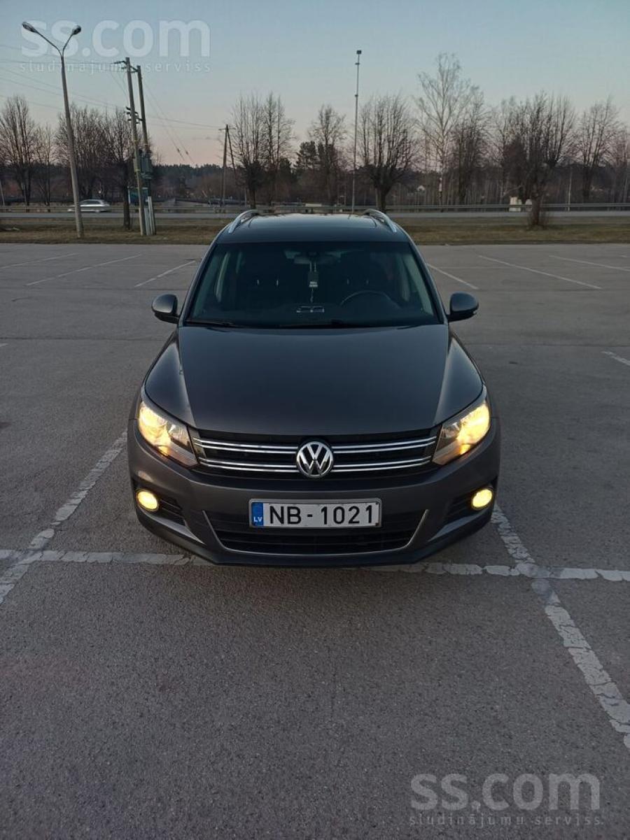 Pelēks Volkswagen Tiguan 2012 Ogre, ar dzinēja tilpumu 2.00 L un nobraukumu 220 tūkst. km par 8950 €, foto 5 vietnē AUTOMOTO.COM.LV