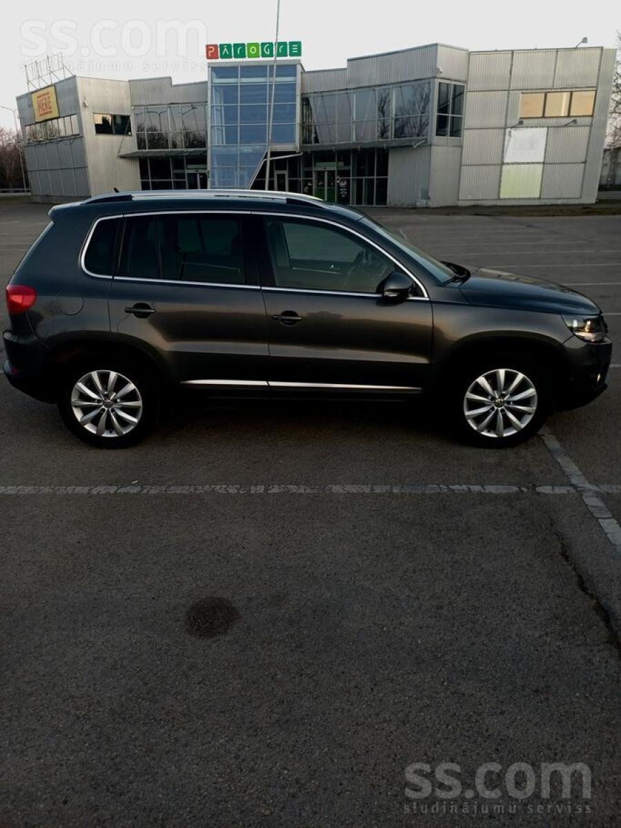 Pelēks Volkswagen Tiguan 2012 Ogre, ar dzinēja tilpumu 2.00 L un nobraukumu 220 tūkst. km par 8950 €, foto 6 vietnē AUTOMOTO.COM.LV