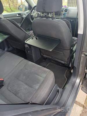Pelēks Volkswagen Tiguan 2012 Ogre, ar dzinēja tilpumu 2.00 L un nobraukumu 220 tūkst. km par 8950 €, foto 10 vietnē AUTOMOTO.COM.LV