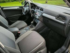 Pelēks Volkswagen Tiguan 2016 Trakai, ar dzinēja tilpumu 2.00 L un nobraukumu 323 tūkst. km par 12490 €, foto 23 vietnē AUTOMOTO.COM.LV