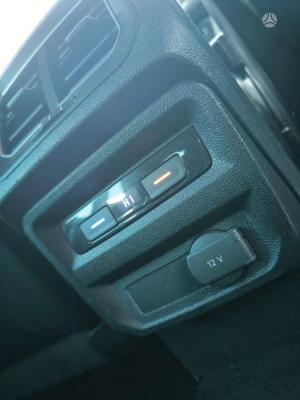 Pelēks Volkswagen Tiguan 2016 Trakai, ar dzinēja tilpumu 2.00 L un nobraukumu 323 tūkst. km par 12490 €, foto 31 vietnē AUTOMOTO.COM.LV
