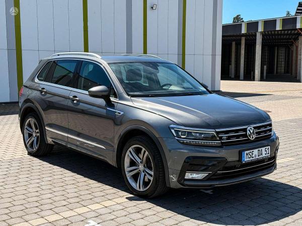Grey Volkswagen Tiguan 2017 in Raseiniai, with an engine capacity of 2.00 L and mileage of 247 thousand km for 15600 €, photo 5 on AUTOMOTO.COM.LV