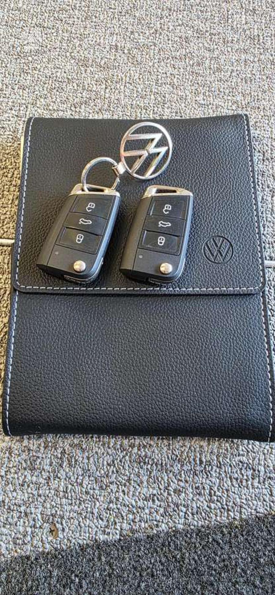 Grey Volkswagen Tiguan 2021 in Taurage, with an engine capacity of 1.50 L and mileage of 76 thousand km for 22000 €, photo 20 on AUTOMOTO.COM.LV