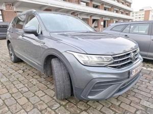 Grey Volkswagen Tiguan 2022 in Kaunas, with an engine capacity of 1.50 L and mileage of 89 thousand km for 25489 €, photo 2 on AUTOMOTO.COM.LV