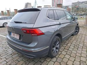 Grey Volkswagen Tiguan 2022 in Kaunas, with an engine capacity of 1.50 L and mileage of 89 thousand km for 25489 €, photo 4 on AUTOMOTO.COM.LV