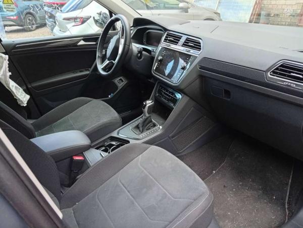 Pelēks Volkswagen Tiguan 2022 Kauņa, ar dzinēja tilpumu 0.00 L un nobraukumu 68 tūkst. km par 13200 €, foto 6 vietnē AUTOMOTO.COM.LV
