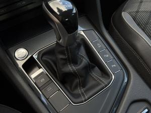 Grey Volkswagen Tiguan 2023 in Parnu, with an engine capacity of 1.50 L and mileage of 54 thousand km for 30900 €, photo 21 on AUTOMOTO.COM.LV