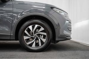 Grey Volkswagen Tiguan 2024 in Tallinn, with an engine capacity of 1.50 L and mileage of 33 thousand km for 29500 €, photo 17 on AUTOMOTO.COM.LV