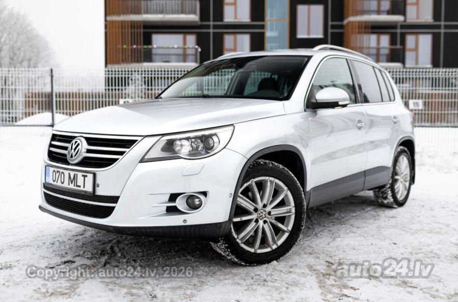 Pelēks Volkswagen Tiguan 2008 Tallina, ar dzinēja tilpumu 2.00 L un nobraukumu 368 tūkst. km par 4490 €, foto 3 vietnē AUTOMOTO.COM.LV