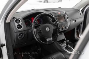Pelēks Volkswagen Tiguan 2008 Tallina, ar dzinēja tilpumu 2.00 L un nobraukumu 368 tūkst. km par 4490 €, foto 7 vietnē AUTOMOTO.COM.LV