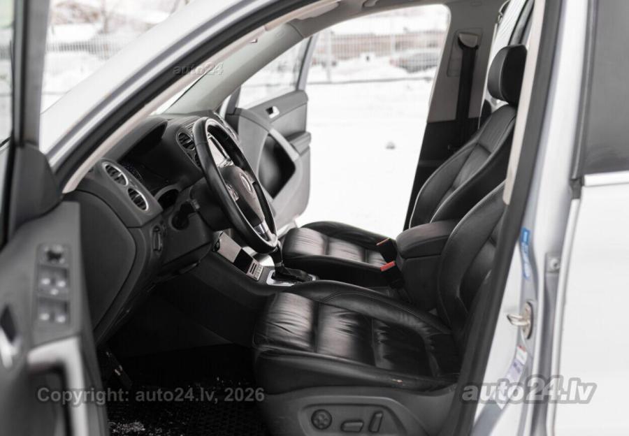 Pelēks Volkswagen Tiguan 2008 Tallina, ar dzinēja tilpumu 2.00 L un nobraukumu 368 tūkst. km par 4490 €, foto 8 vietnē AUTOMOTO.COM.LV