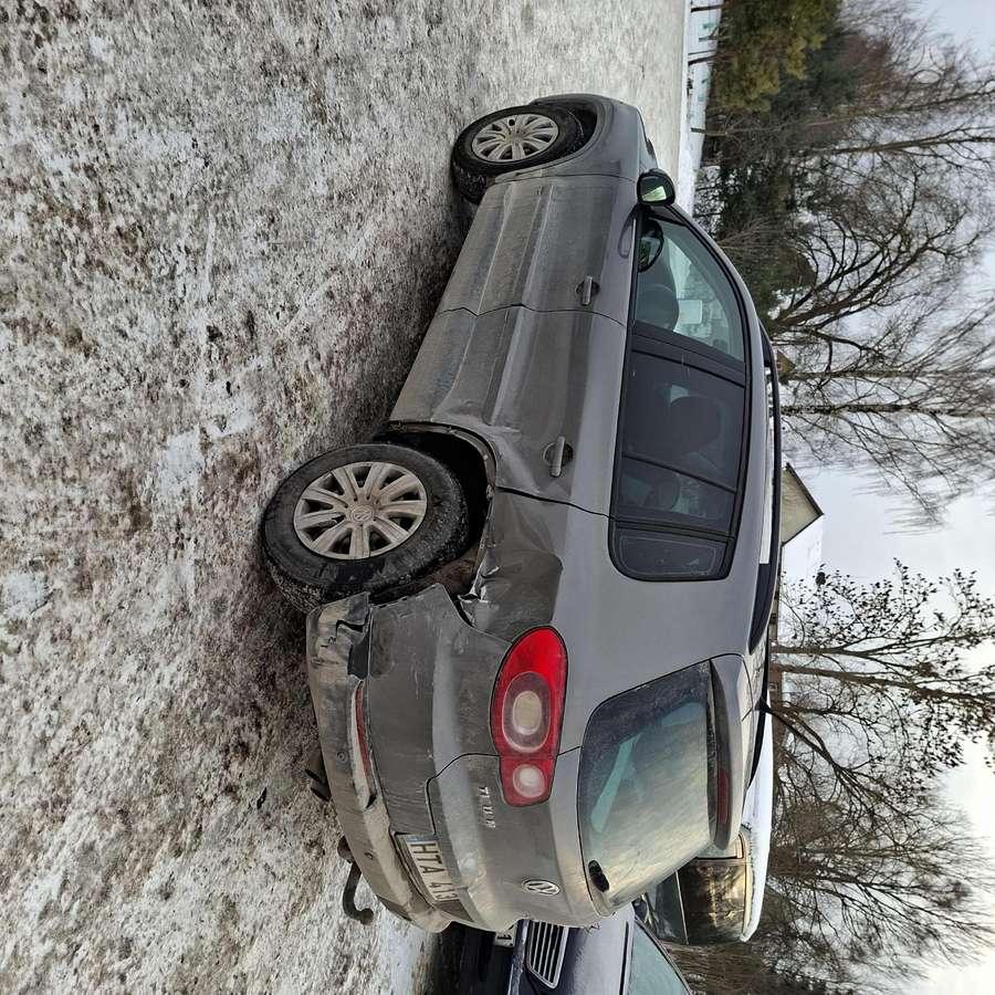 Pelēks Volkswagen Tiguan 2009 Kauņa, ar dzinēja tilpumu 2.00 L un nobraukumu 30 tūkst. km par 2900 €, foto 7 vietnē AUTOMOTO.COM.LV