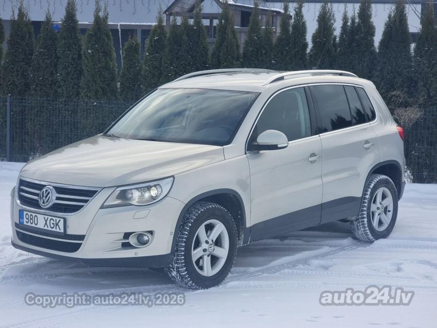 Pelēks Volkswagen Tiguan 2010 Tallina, ar dzinēja tilpumu 2.00 L un nobraukumu 433 tūkst. km par 6499 €, foto 2 vietnē AUTOMOTO.COM.LV