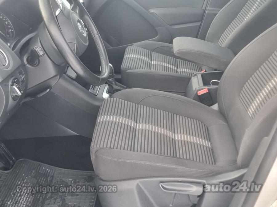Pelēks Volkswagen Tiguan 2010 Tallina, ar dzinēja tilpumu 2.00 L un nobraukumu 433 tūkst. km par 6499 €, foto 11 vietnē AUTOMOTO.COM.LV