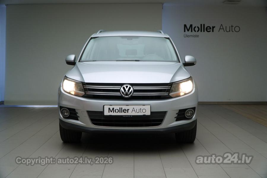 Pelēks Volkswagen Tiguan 2012 Tallina, ar dzinēja tilpumu 2.00 L un nobraukumu 0 tūkst. km par 14900 €, foto 3 vietnē AUTOMOTO.COM.LV