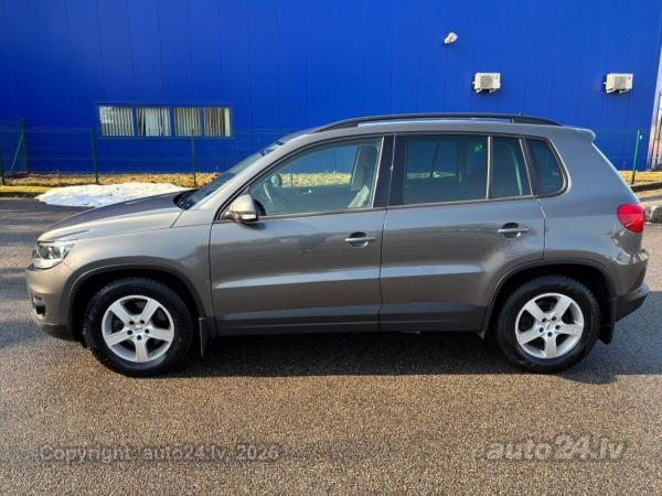 Pelēks Volkswagen Tiguan 2014 Paide, ar dzinēja tilpumu 1.40 L un nobraukumu 69 tūkst. km par 8790 €, foto 3 vietnē AUTOMOTO.COM.LV