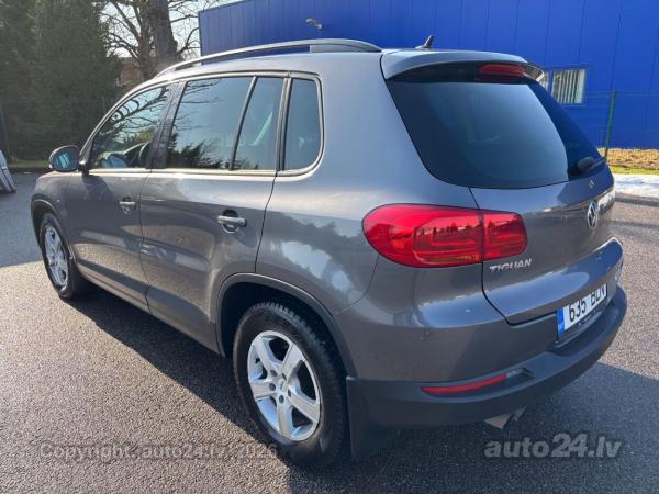 Pelēks Volkswagen Tiguan 2014 Paide, ar dzinēja tilpumu 1.40 L un nobraukumu 69 tūkst. km par 8790 €, foto 4 vietnē AUTOMOTO.COM.LV
