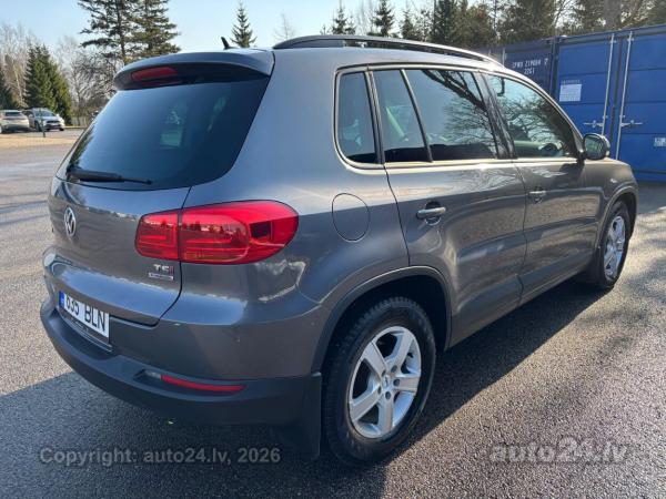 Pelēks Volkswagen Tiguan 2014 Paide, ar dzinēja tilpumu 1.40 L un nobraukumu 69 tūkst. km par 8790 €, foto 5 vietnē AUTOMOTO.COM.LV