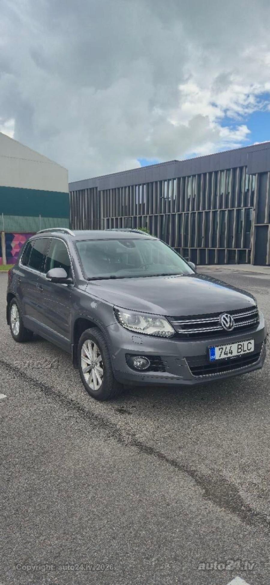 Pelēks Volkswagen Tiguan 2014 Tallina, ar dzinēja tilpumu 2.00 L un nobraukumu 156 tūkst. km par 11000 €, foto 1 vietnē AUTOMOTO.COM.LV