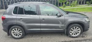 Pelēks Volkswagen Tiguan 2014 Tallina, ar dzinēja tilpumu 2.00 L un nobraukumu 156 tūkst. km par 11000 €, foto 5 vietnē AUTOMOTO.COM.LV
