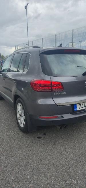Pelēks Volkswagen Tiguan 2014 Tallina, ar dzinēja tilpumu 2.00 L un nobraukumu 156 tūkst. km par 11000 €, foto 8 vietnē AUTOMOTO.COM.LV