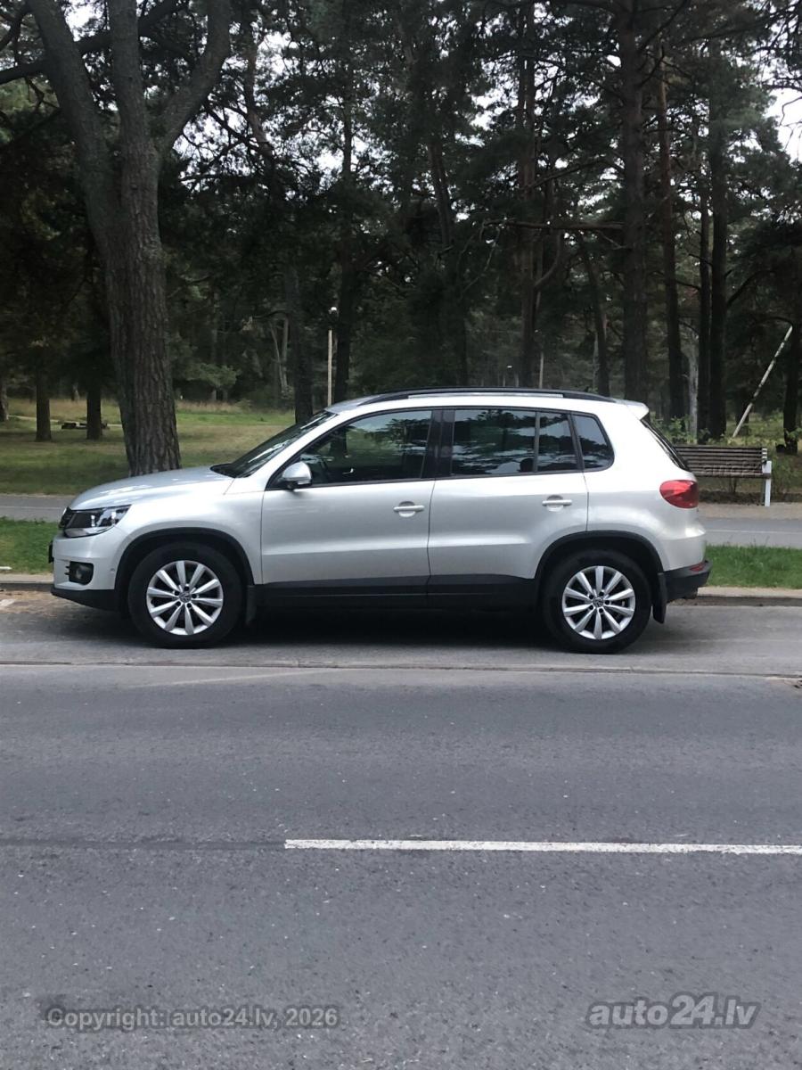 Grey Volkswagen Tiguan 2015 in Tallinn, with an engine capacity of 1.40 L and mileage of 153 thousand km for 9900 €, photo 3 on AUTOMOTO.COM.LV