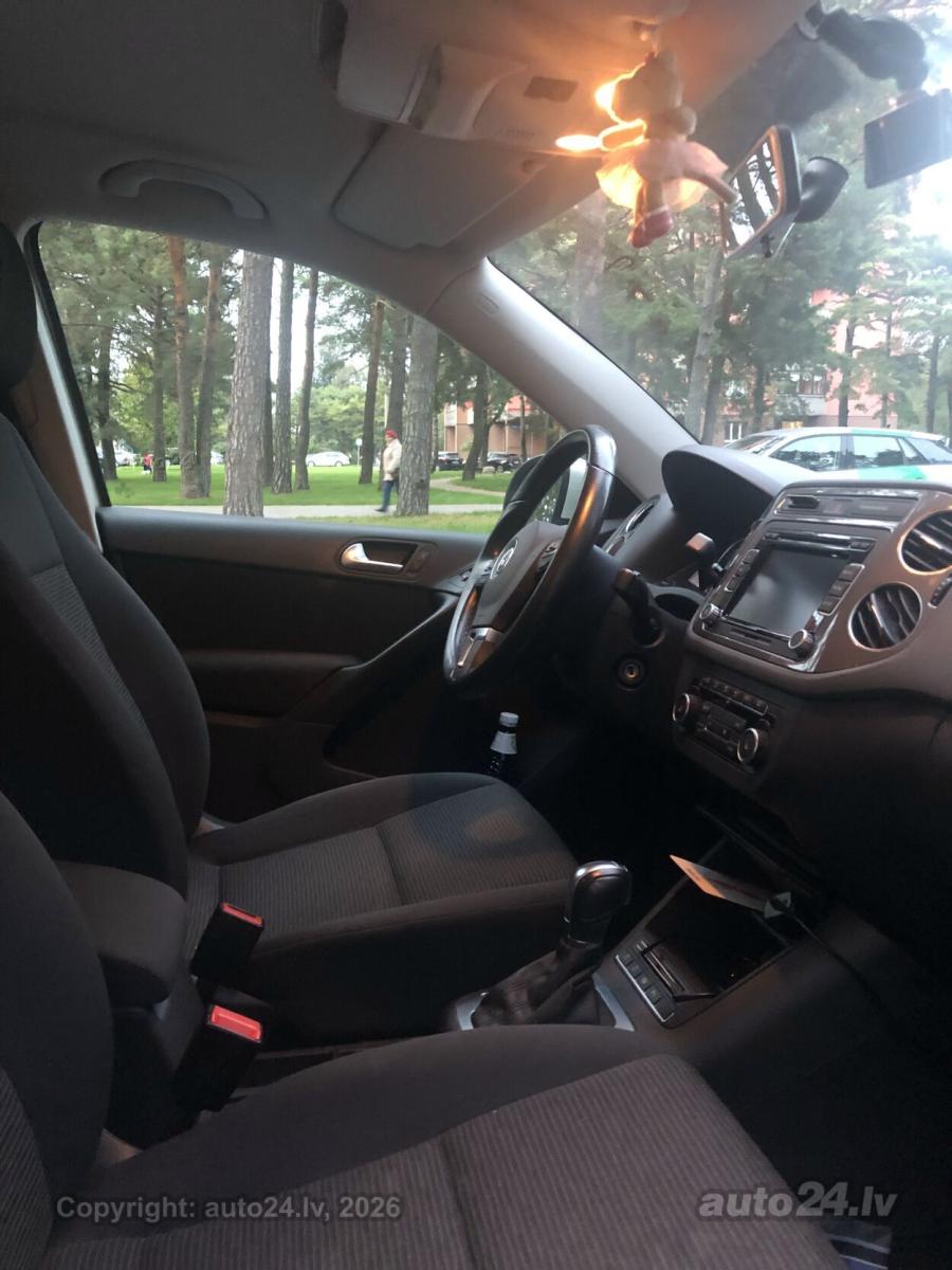 Grey Volkswagen Tiguan 2015 in Tallinn, with an engine capacity of 1.40 L and mileage of 153 thousand km for 9900 €, photo 9 on AUTOMOTO.COM.LV