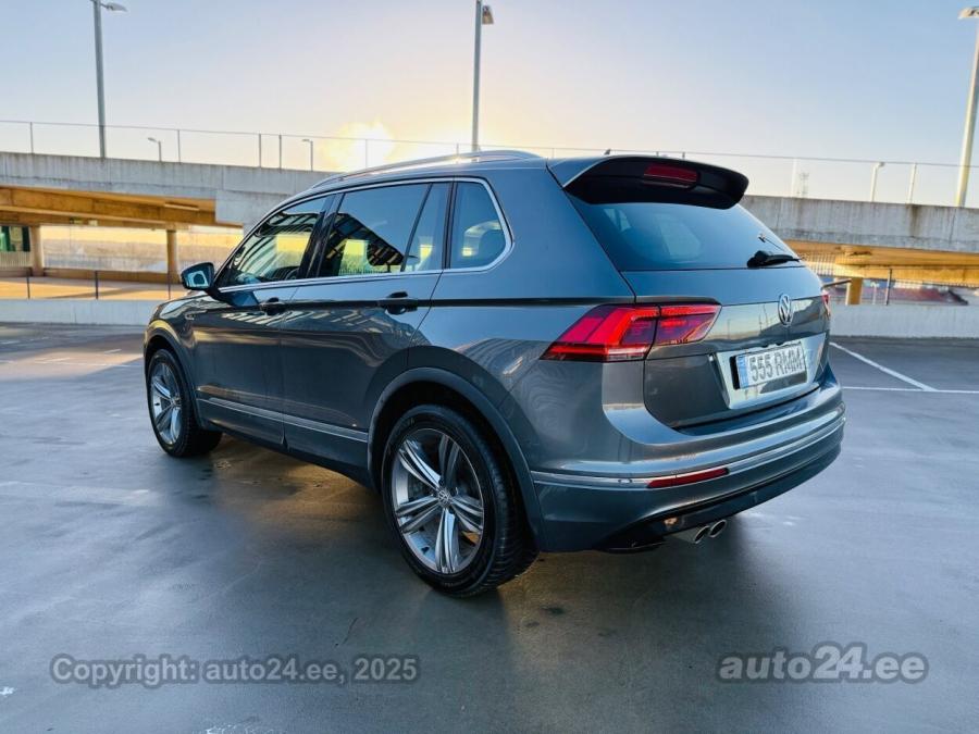 Grey Volkswagen Tiguan 2016 in Tallinn, with an engine capacity of 2.00 L and mileage of 173 thousand km for 17990 €, photo 3 on AUTOMOTO.COM.LV