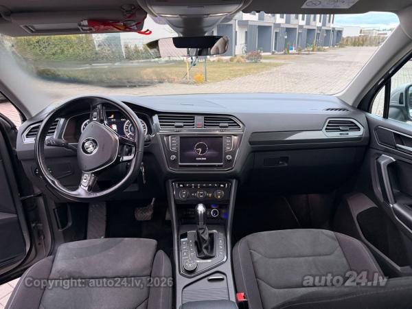 Grey Volkswagen Tiguan 2016 in Tallinn, with an engine capacity of 2.00 L and mileage of 109 thousand km for 17900 €, photo 7 on AUTOMOTO.COM.LV