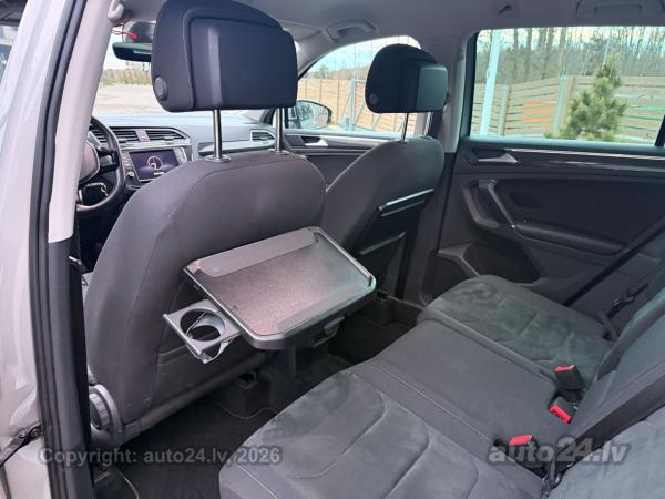Grey Volkswagen Tiguan 2016 in Tallinn, with an engine capacity of 2.00 L and mileage of 109 thousand km for 17900 €, photo 8 on AUTOMOTO.COM.LV