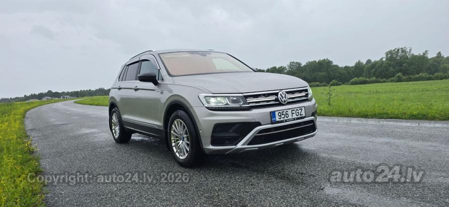 Grey Volkswagen Tiguan 2016 in Johvi, with an engine capacity of 2.00 L and mileage of 210 thousand km for 14500 €, photo 4 on AUTOMOTO.COM.LV