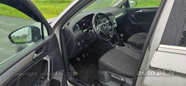 Pelēks Volkswagen Tiguan 2016 Jehvi, ar dzinēja tilpumu 2.00 L un nobraukumu 210 tūkst. km par 14500 €, foto 9 vietnē AUTOMOTO.COM.LV
