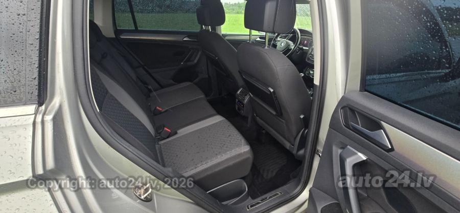 Grey Volkswagen Tiguan 2016 in Johvi, with an engine capacity of 2.00 L and mileage of 210 thousand km for 14500 €, photo 14 on AUTOMOTO.COM.LV