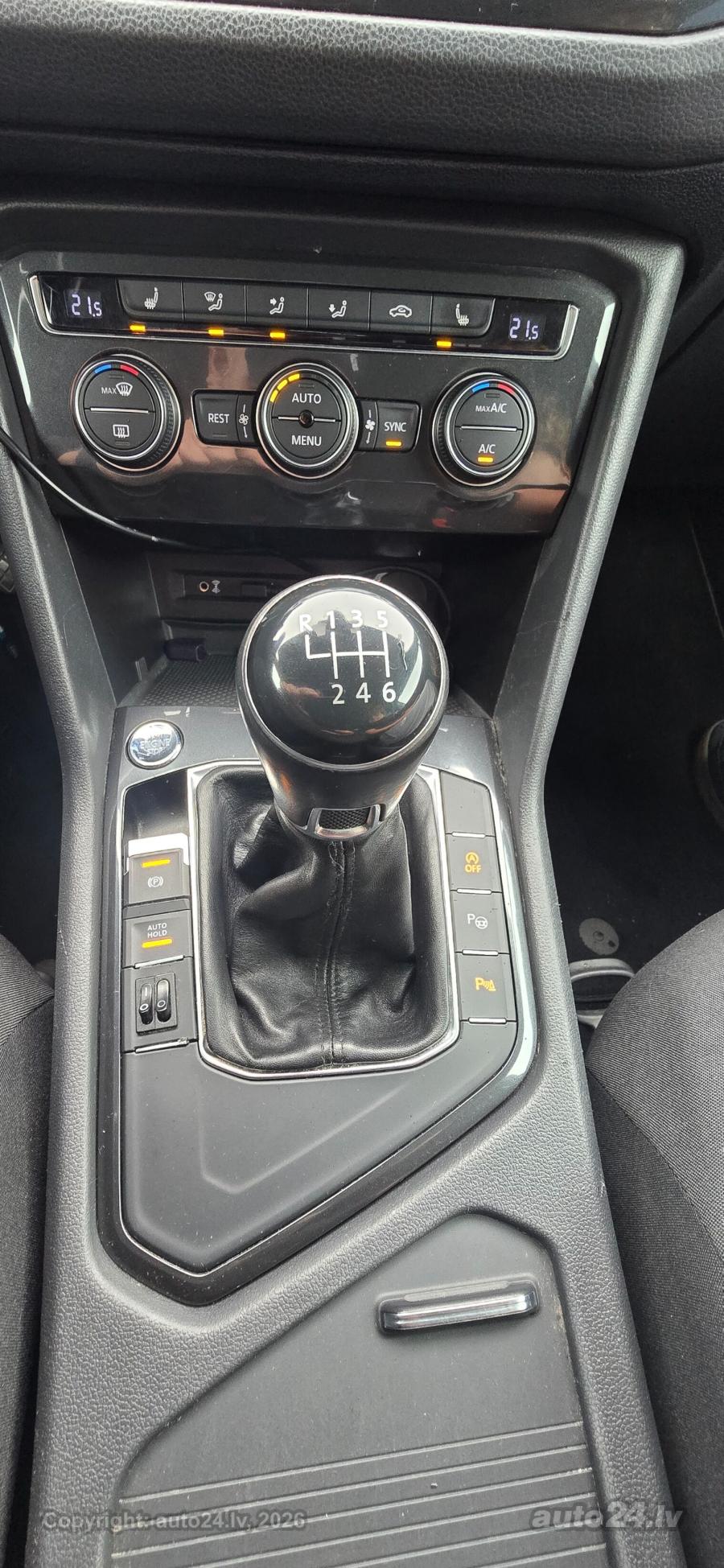 Grey Volkswagen Tiguan 2016 in Johvi, with an engine capacity of 2.00 L and mileage of 210 thousand km for 14500 €, photo 19 on AUTOMOTO.COM.LV