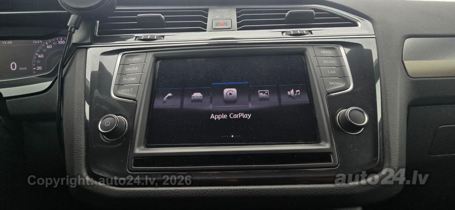 Grey Volkswagen Tiguan 2016 in Johvi, with an engine capacity of 2.00 L and mileage of 210 thousand km for 14500 €, photo 23 on AUTOMOTO.COM.LV