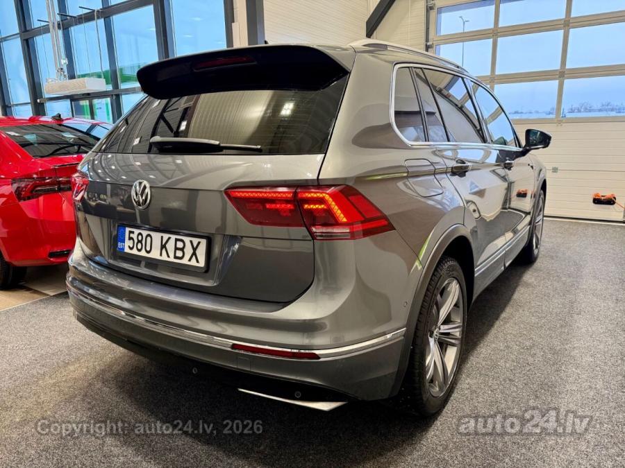 Pelēks Volkswagen Tiguan 2017 Rakvere, ar dzinēja tilpumu 2.00 L un nobraukumu 257 tūkst. km par 17500 €, foto 4 vietnē AUTOMOTO.COM.LV