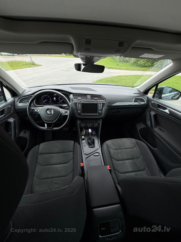 Grey Volkswagen Tiguan 2017 in Tallinn, with an engine capacity of 2.00 L and mileage of 206 thousand km for 17000 €, photo 5 on AUTOMOTO.COM.LV
