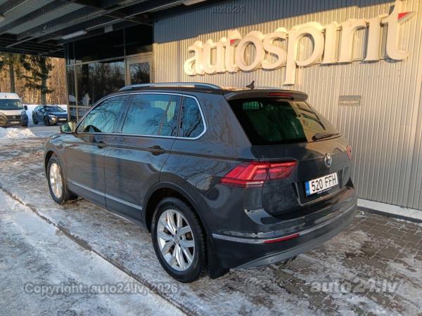 Grey Volkswagen Tiguan 2018 in Tallinn, with an engine capacity of 2.00 L and mileage of 180 thousand km for 16990 €, photo 3 on AUTOMOTO.COM.LV