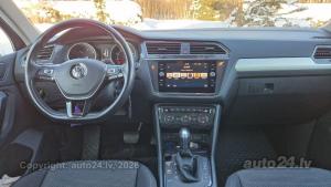 Grey Volkswagen Tiguan 2018 in Tallinn, with an engine capacity of 2.00 L and mileage of 71 thousand km for 19000 €, photo 5 on AUTOMOTO.COM.LV