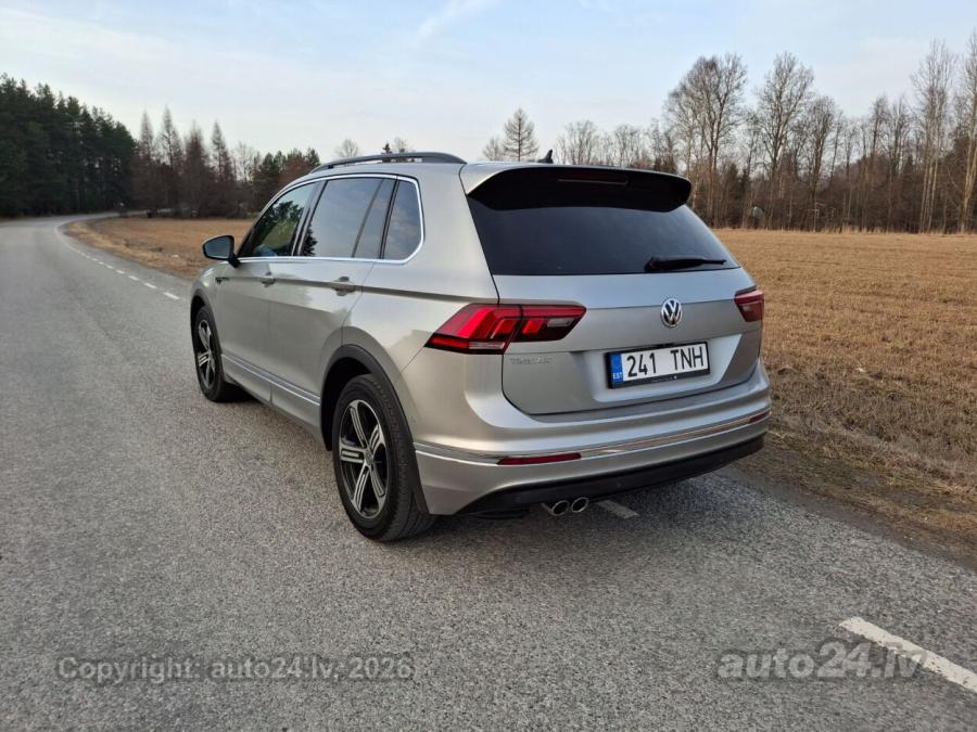 Grey Volkswagen Tiguan 2018 in Tartu, with an engine capacity of 2.00 L and mileage of 210 thousand km for 17790 €, photo 3 on AUTOMOTO.COM.LV