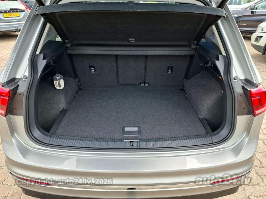 Pelēks Volkswagen Tiguan 2018 Tartu, ar dzinēja tilpumu 2.00 L un nobraukumu 216 tūkst. km par 16990 €, foto 25 vietnē AUTOMOTO.COM.LV