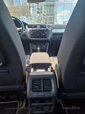 Pelēks Volkswagen Tiguan 2019 Tallina, ar dzinēja tilpumu 2.00 L un nobraukumu 195 tūkst. km par 17000 €, foto 10 vietnē AUTOMOTO.COM.LV