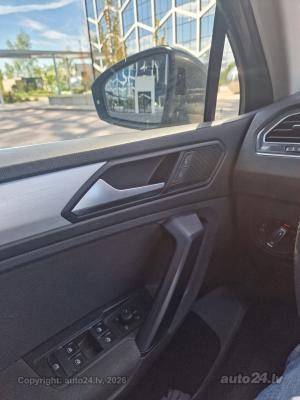 Pelēks Volkswagen Tiguan 2019 Tallina, ar dzinēja tilpumu 2.00 L un nobraukumu 195 tūkst. km par 17000 €, foto 14 vietnē AUTOMOTO.COM.LV