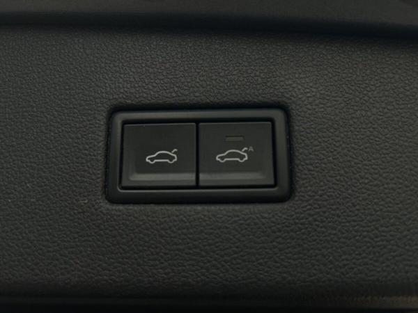 Pelēks Volkswagen Tiguan 2019 Pērnava, ar dzinēja tilpumu 2.00 L un nobraukumu 139 tūkst. km par 27900 €, foto 9 vietnē AUTOMOTO.COM.LV