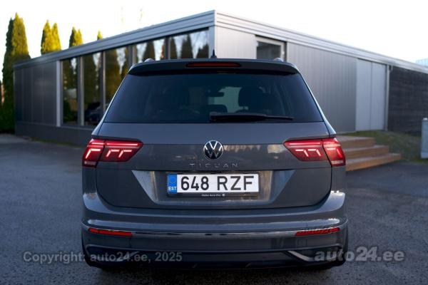 Pelēks Volkswagen Tiguan 2020 Tallina, ar dzinēja tilpumu 1.50 L un nobraukumu 67 tūkst. km par 23900 €, foto 4 vietnē AUTOMOTO.COM.LV