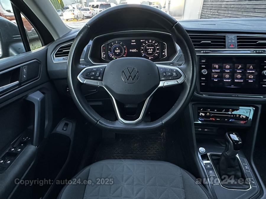 Pelēks Volkswagen Tiguan 2020 Tallina, ar dzinēja tilpumu 1.50 L un nobraukumu 67 tūkst. km par 23900 €, foto 8 vietnē AUTOMOTO.COM.LV