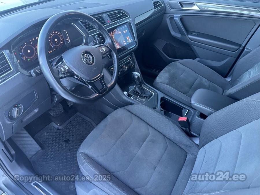 Pelēks Volkswagen Tiguan 2020 Viljandi, ar dzinēja tilpumu 2.00 L un nobraukumu 134 tūkst. km par 23500 €, foto 7 vietnē AUTOMOTO.COM.LV