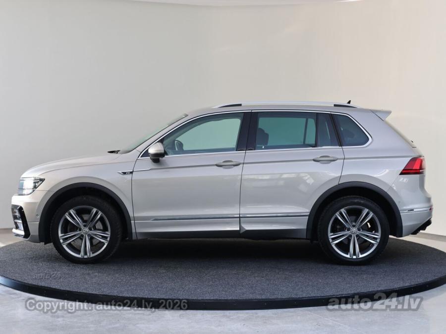 Grey Volkswagen Tiguan 2020 in Tallinn, with an engine capacity of 1.98 L and mileage of 86 thousand km for 24900 €, photo 5 on AUTOMOTO.COM.LV